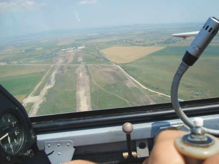 UPDATE. BRAȘOV. Ce tip de planor pilota Mircea Crăciun la ultimul său ...