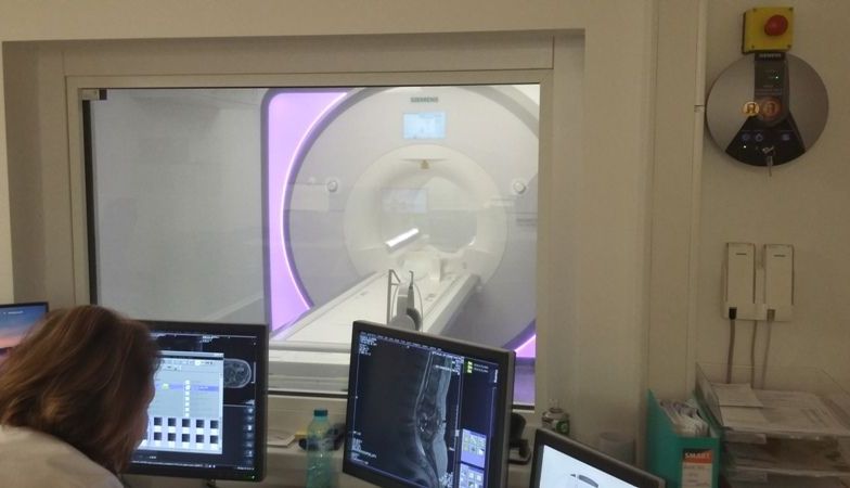 BRAȘOV. RMN pentru COVID. Salvarea a venit de la un spital privat ...