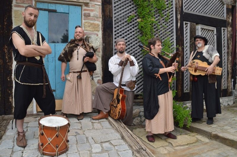 BRAȘOV. Corona, festival cu Cimpoierii din Transilvania, „ultimul ...