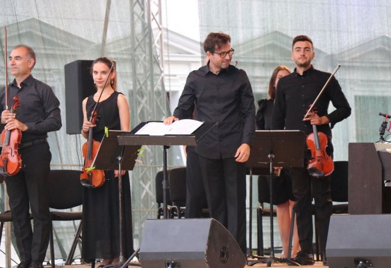 Rapsodia Română, pe scena Filarmonicii Brașov - MyTex.ro