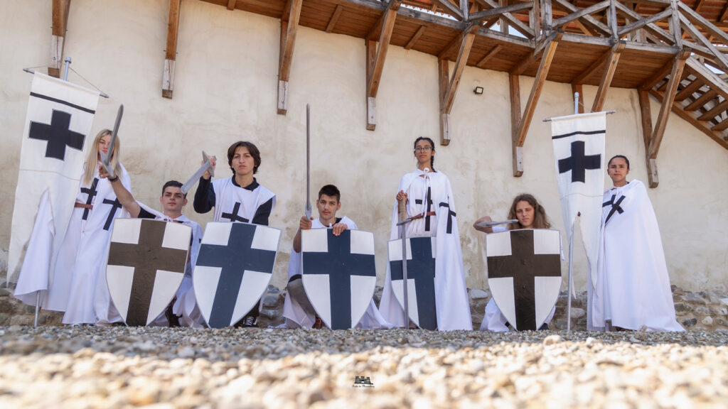 Horia Brenciu şi trupa Compact alături de cavalerii teutoni - MyTex.ro