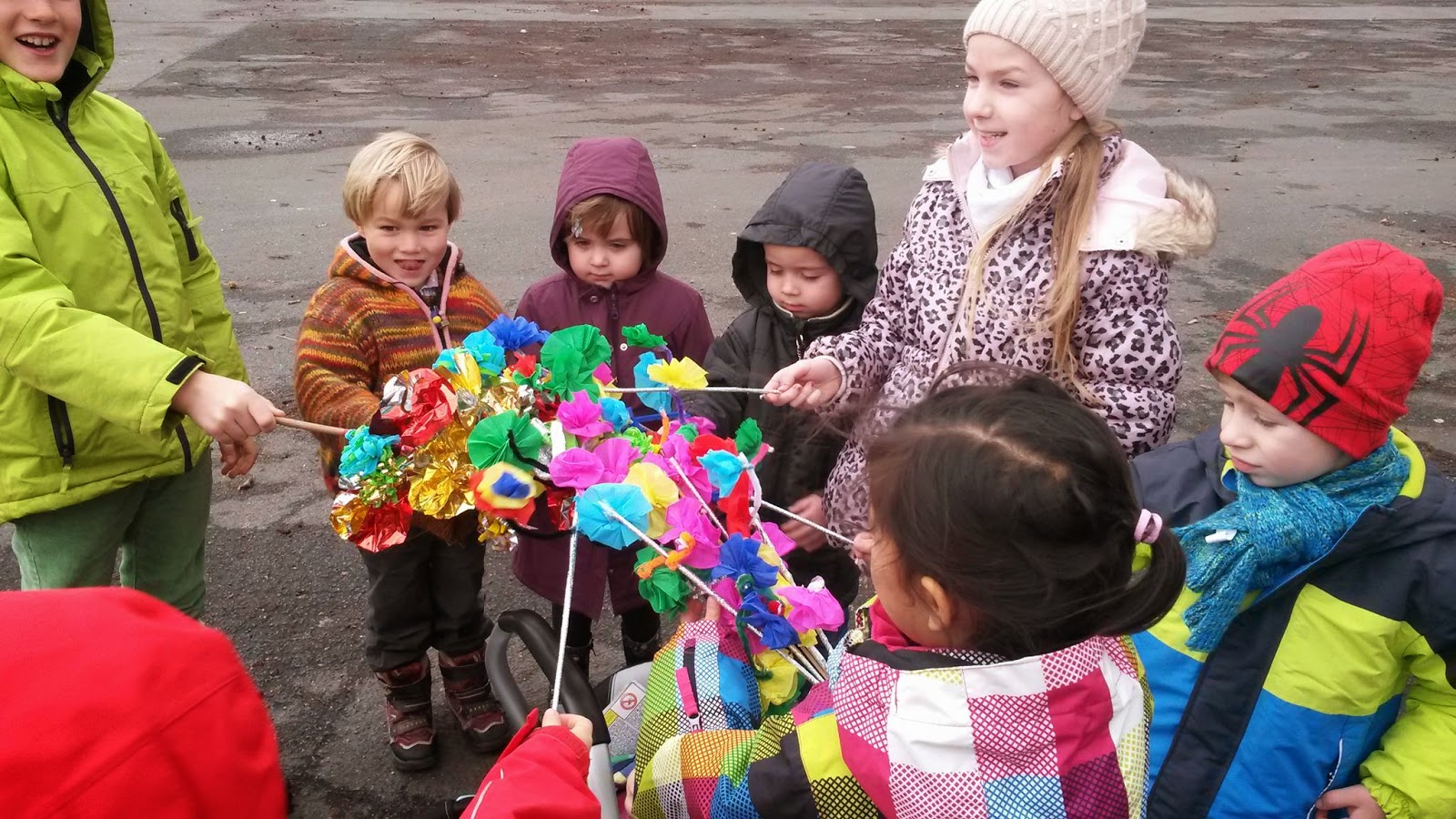 Sorcova, vesela! Legende, superstiții, semnificații ale obiceiului ...