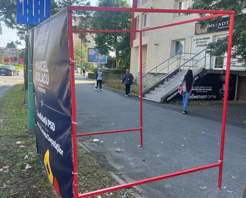 Încă un cort PSD a fost vandalizat în Brașov - MyTex.ro