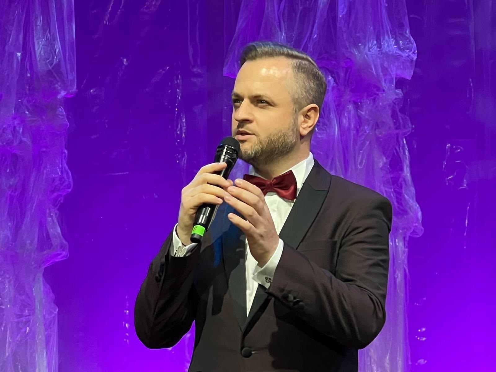 Un brașovean a câștigat Trofeul Festivalului Național de Interpretare a ...