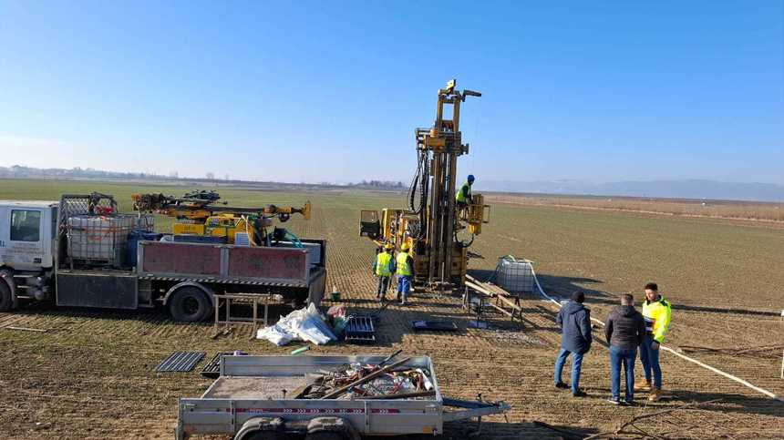 Autostrada A13 Brașov - Bacău: S-au realizat peste 3.000 de metri ...
