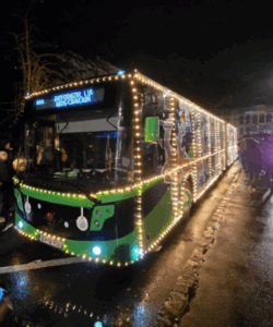 Autobuzul lui Moş Crăciun circulă în Braşov / Care e traseul acestuia ...