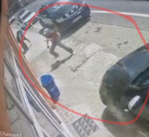 Fetița lovită de un autoturism pe trotuar a murit… Șoferul care a ucis ...